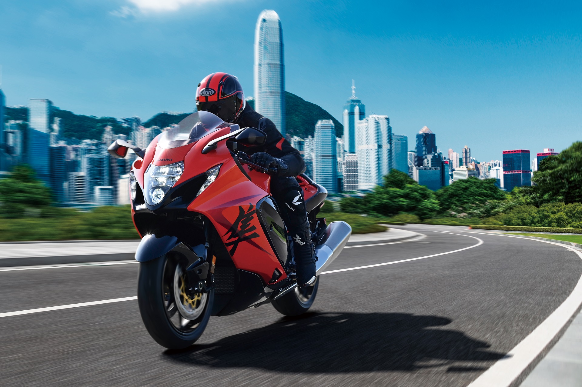 Suzuki Hayabusa : 25 ans de légende - Asphalt Cafe