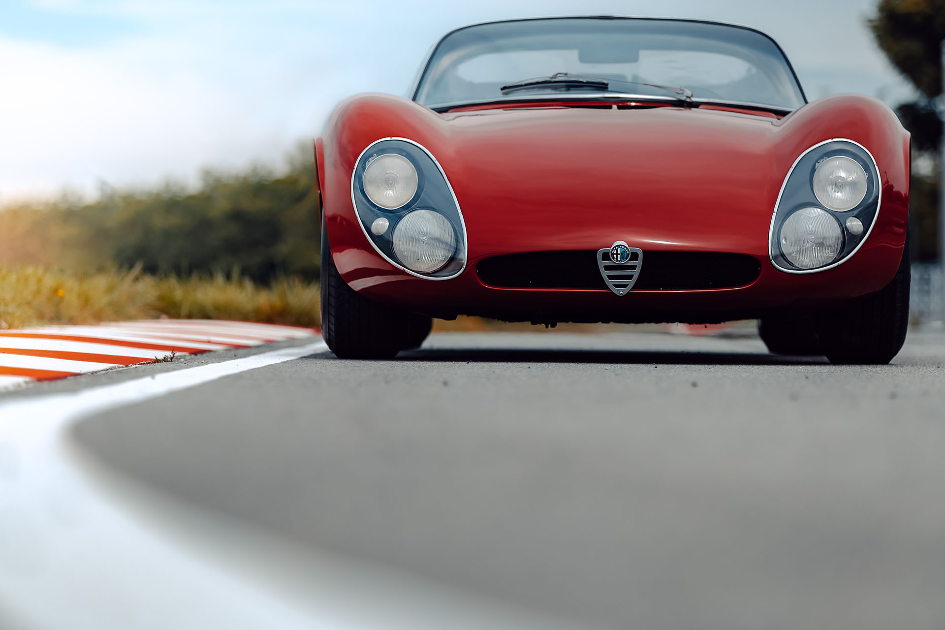 Alfa Romeo 33 Stradale : Supercar électrique ou thermique au choix ...