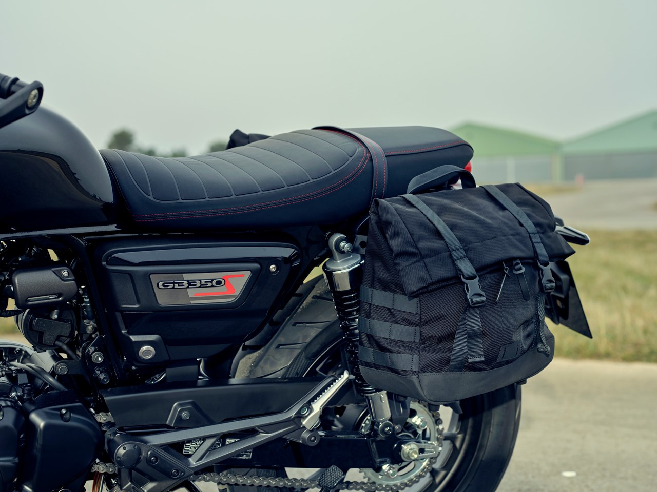 Honda défie Royal Enfield avec la GB350S : une moto rétro pour 2025 ...